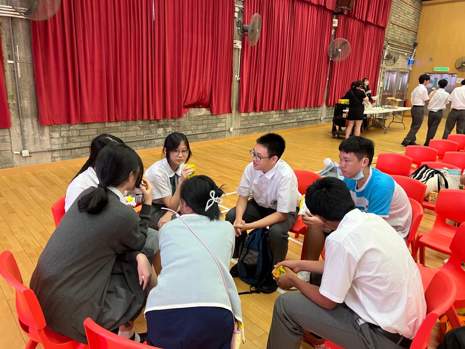 張振興伉儷書院 CGHC